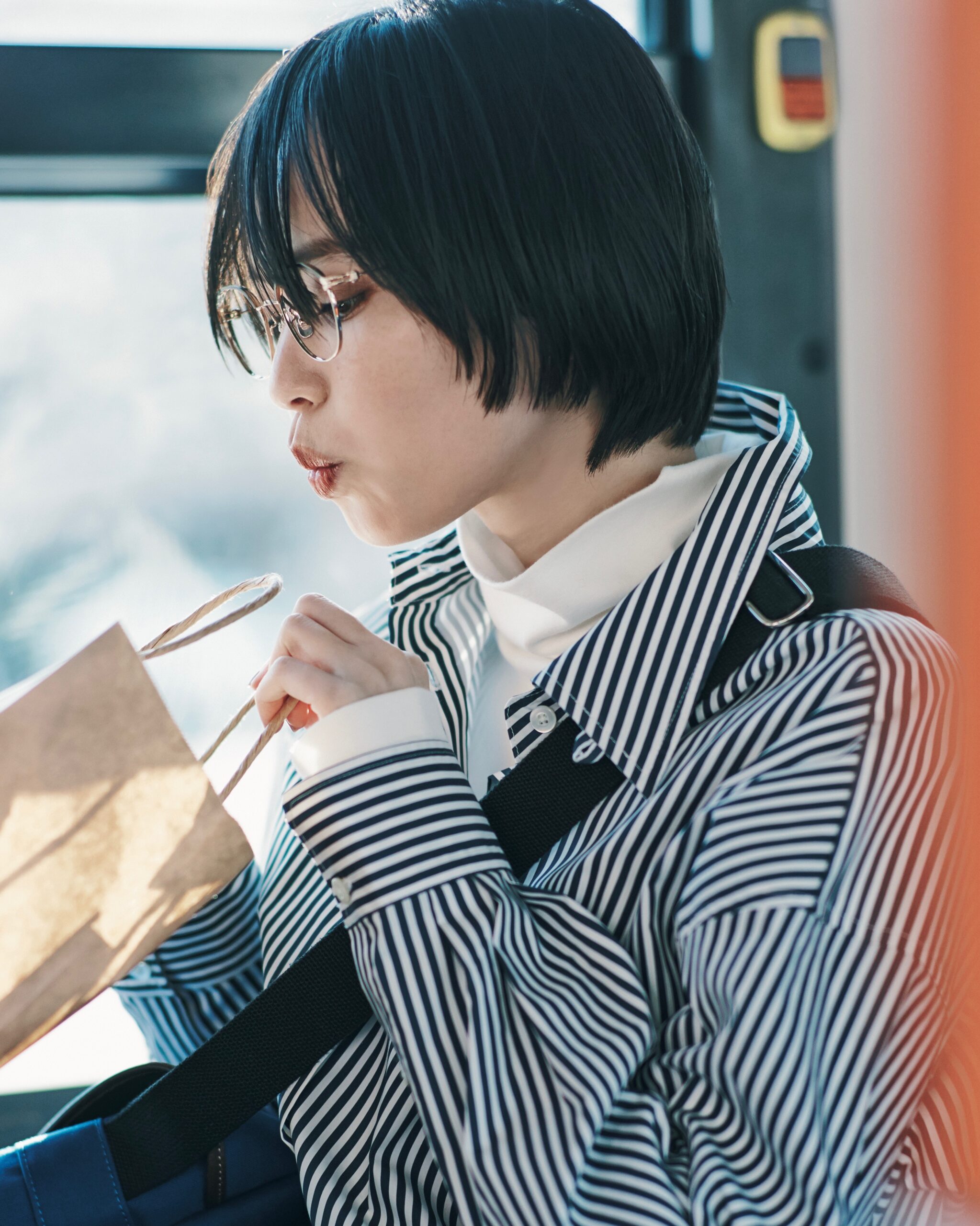 マニッシュな雰囲気漂う、春のベーシックスタイル | mina official ミーナ オフィシャルサイト