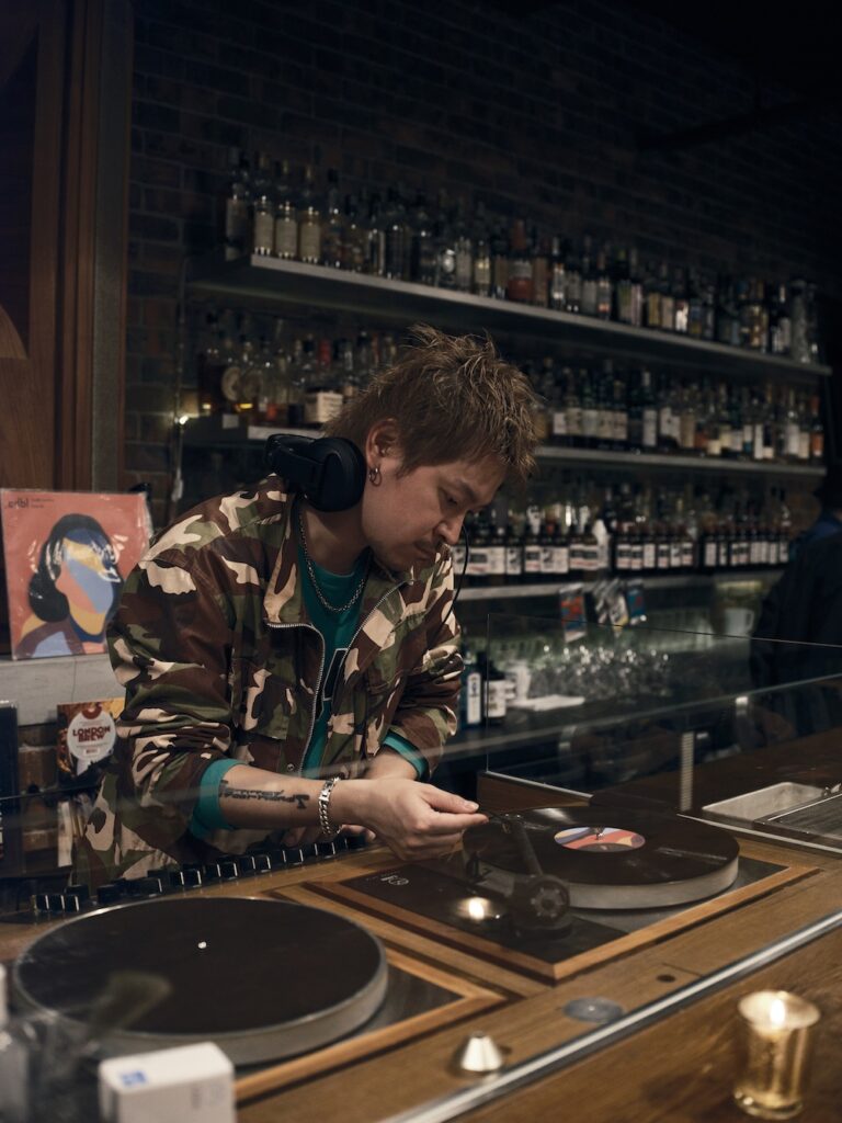 渋谷・＜THE MUSIC BAR-CAVE SHIBUYA-＞で 上質なサウンドとともにお酒をたしなむ夜 | mina official ...